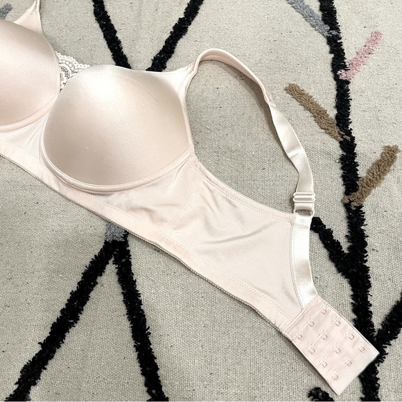 jodee | Intimates & Sleepwear | Jodee Bra Soft Smooth Bra Style 87 Pink ...